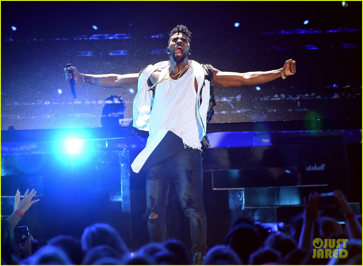 Jason Derulo Performs His Platinum Hits at Teen Choice Awards 2016 ...