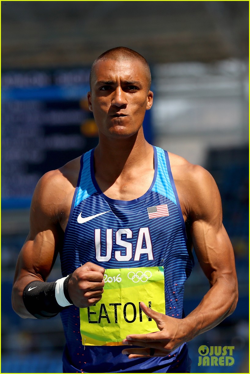 Photo: ashton eaton celebrates decathlon gold with wife brianne 23 ...