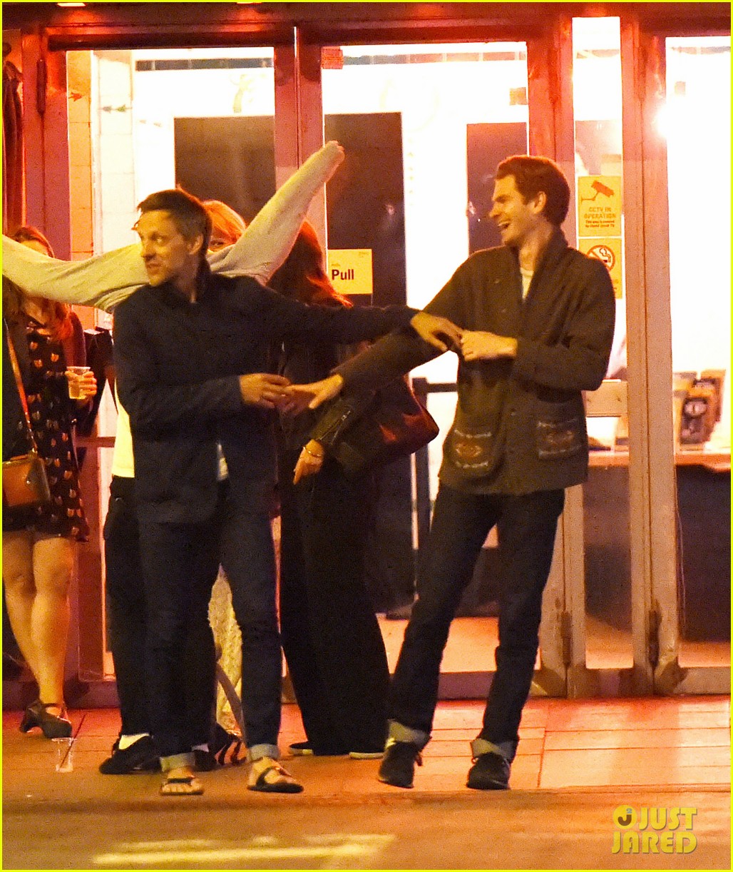 Andrew Garfield Grabs Dinner With Friends After Stepping Out with Emma ...