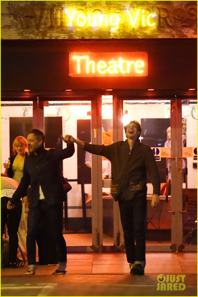 Andrew Garfield Grabs Dinner With Friends After Stepping Out with Emma ...