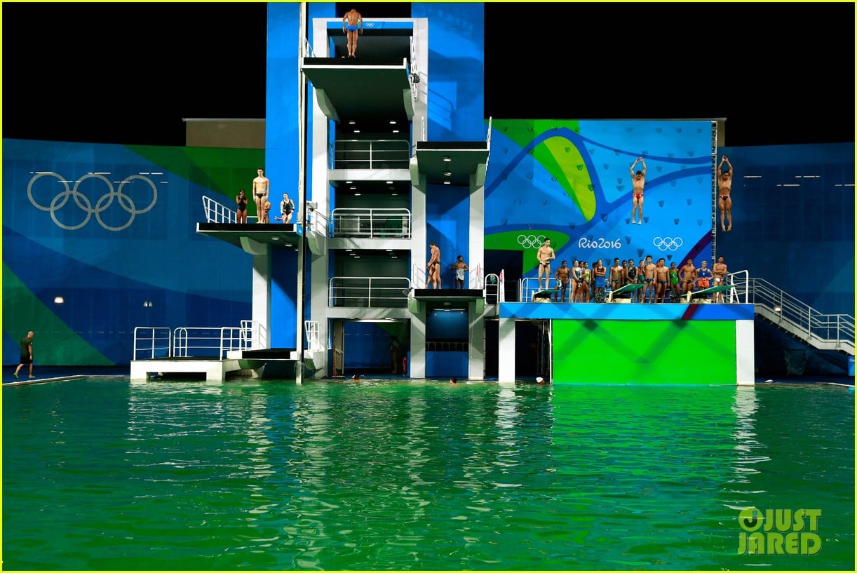 Photo: olympics diving pool water turns green over night 08 | Photo ...