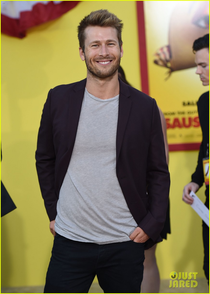 Salma Hayek, Seth Rogen & Paul Rudd Have Star-Studded 'Sausage Party ...