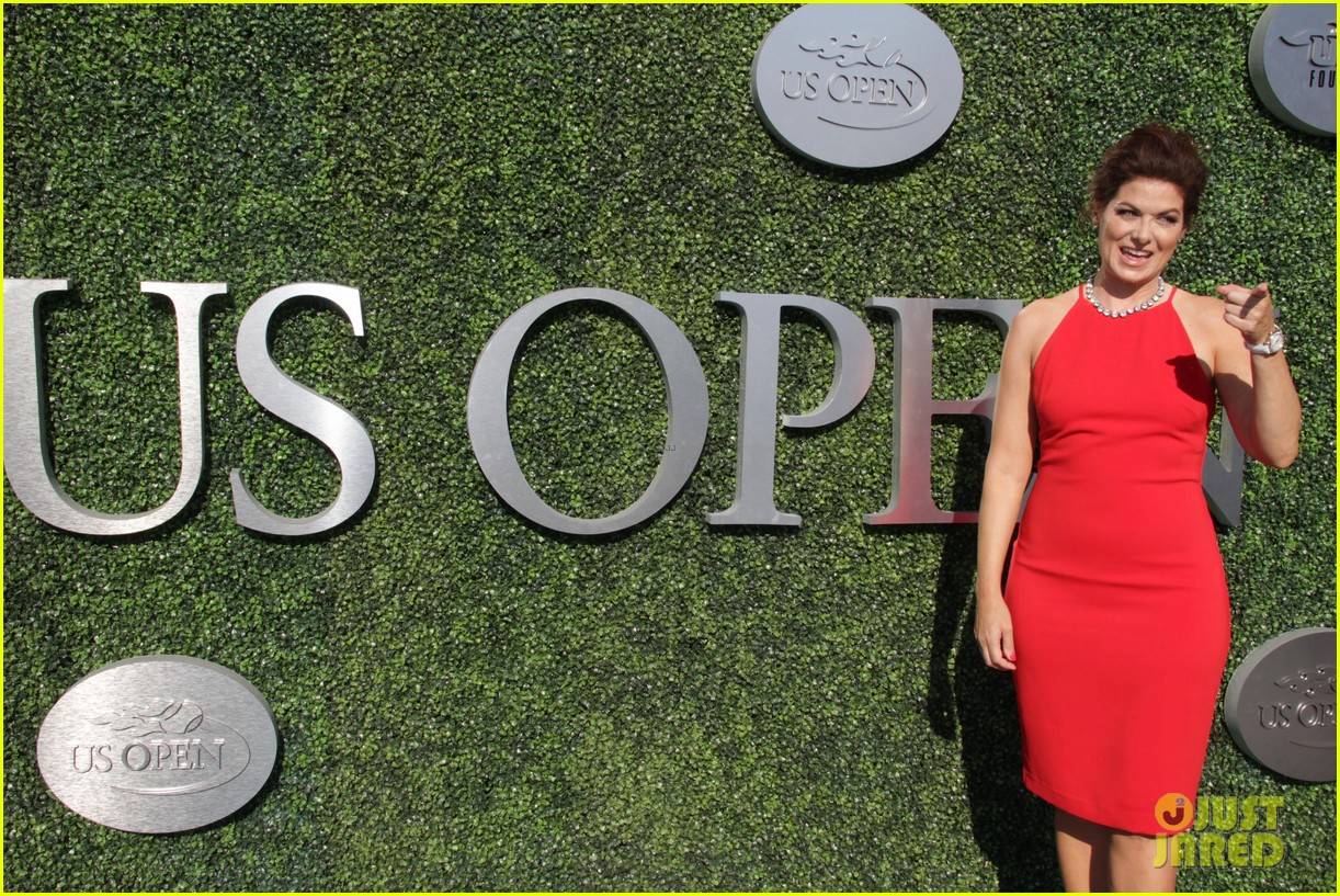 Martha Hunt, Alec Baldwin & More Celebrate 2016 US Open Opening Night ...