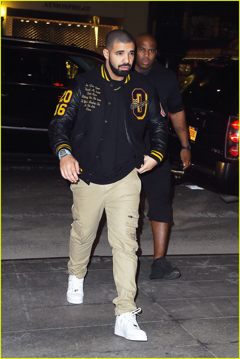 Rihanna & Drake Have a Date Night at Nobu: Photo 3745008 | Drake ...