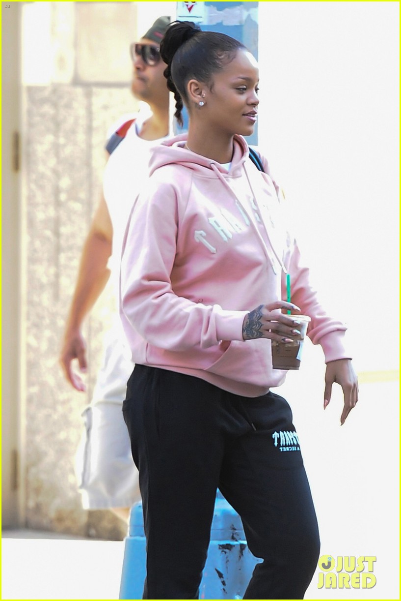 Rihanna Announces New 'Fenty x Puma' Collection Release Date!: Photo ...