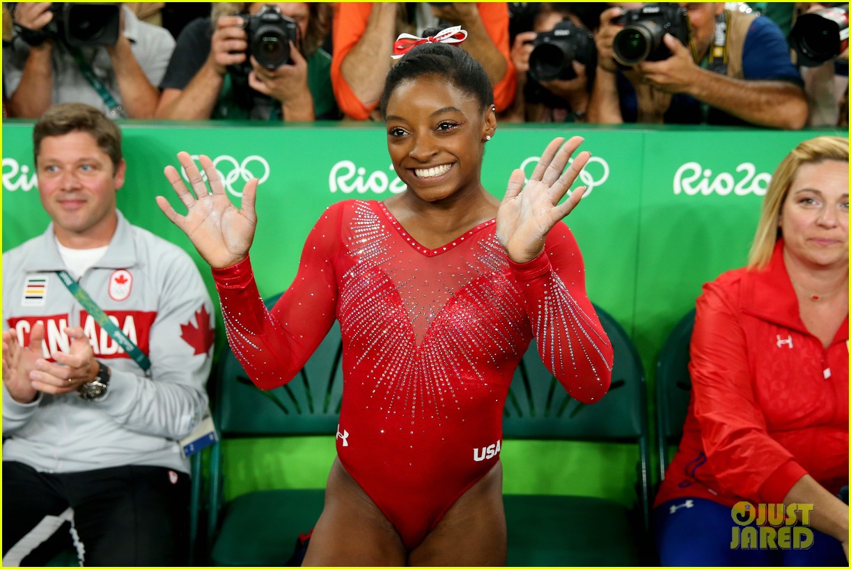 Simone Biles Wins Third Gold Medal on Vault at Rio Olympics: Photo ...