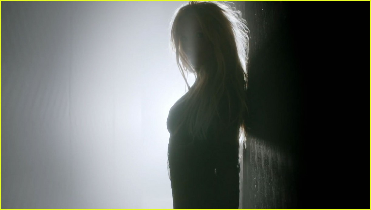 Britney Spears Drops Steamy 'Make Me' Music Video - Watch Now!: Photo ...