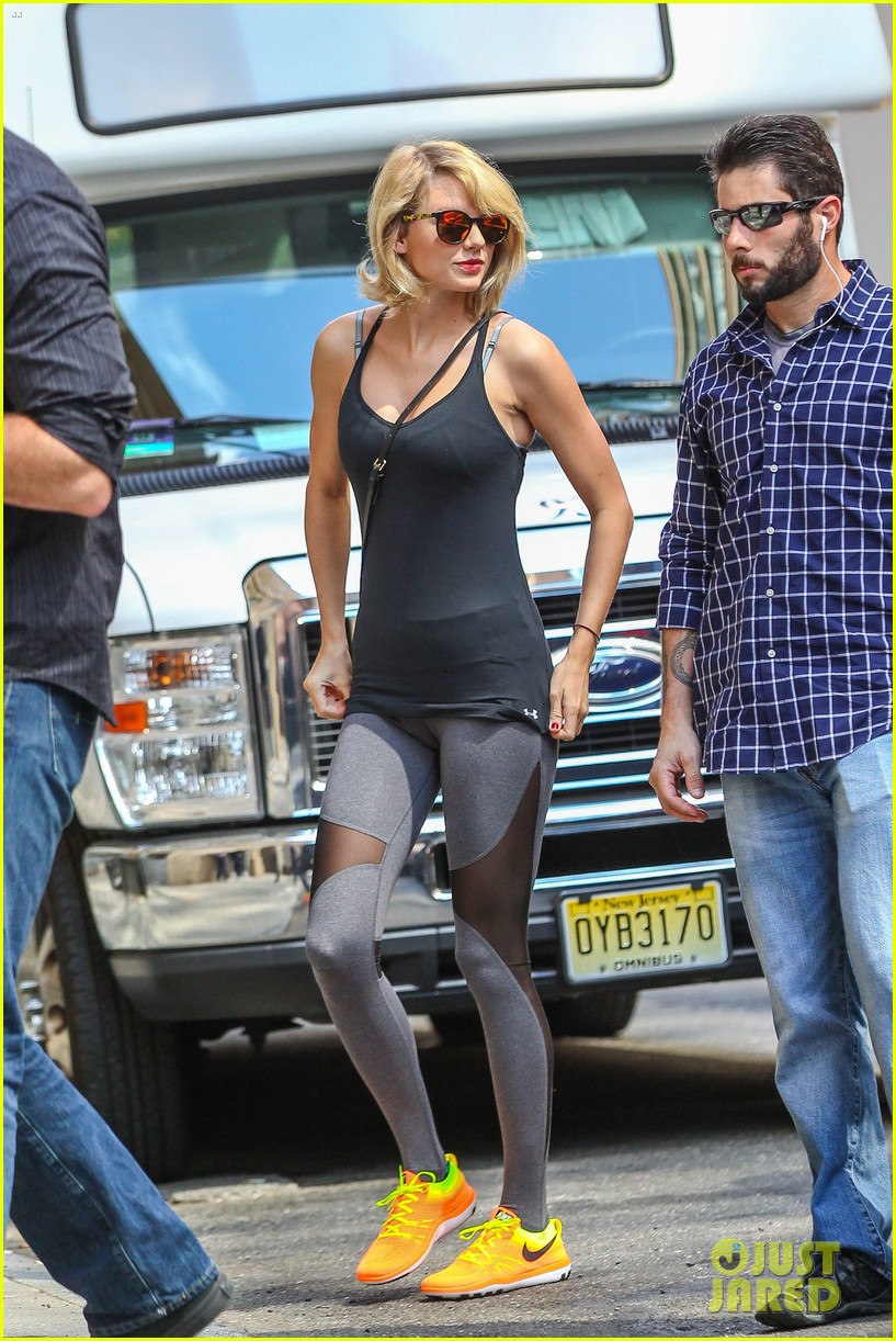 Taylor Swift Starts Weekend with Friday Morning Workout: Photo 3742395 ...