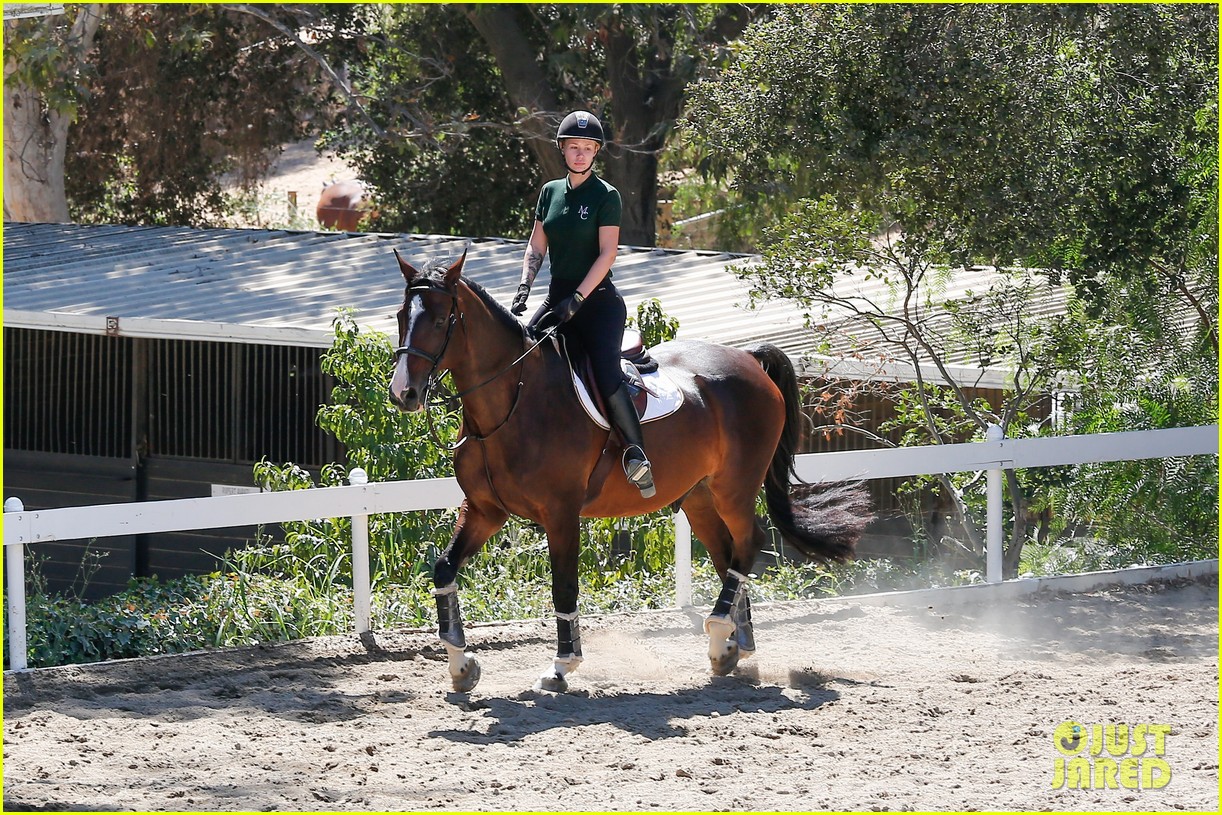 Iggy Azalea Goes Horseback Riding After Her Romantic Getaway With ...