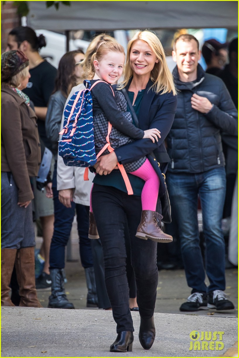 Claire Danes Shoots 'Homeland' Scenes With Her New On-Screen Daughter ...