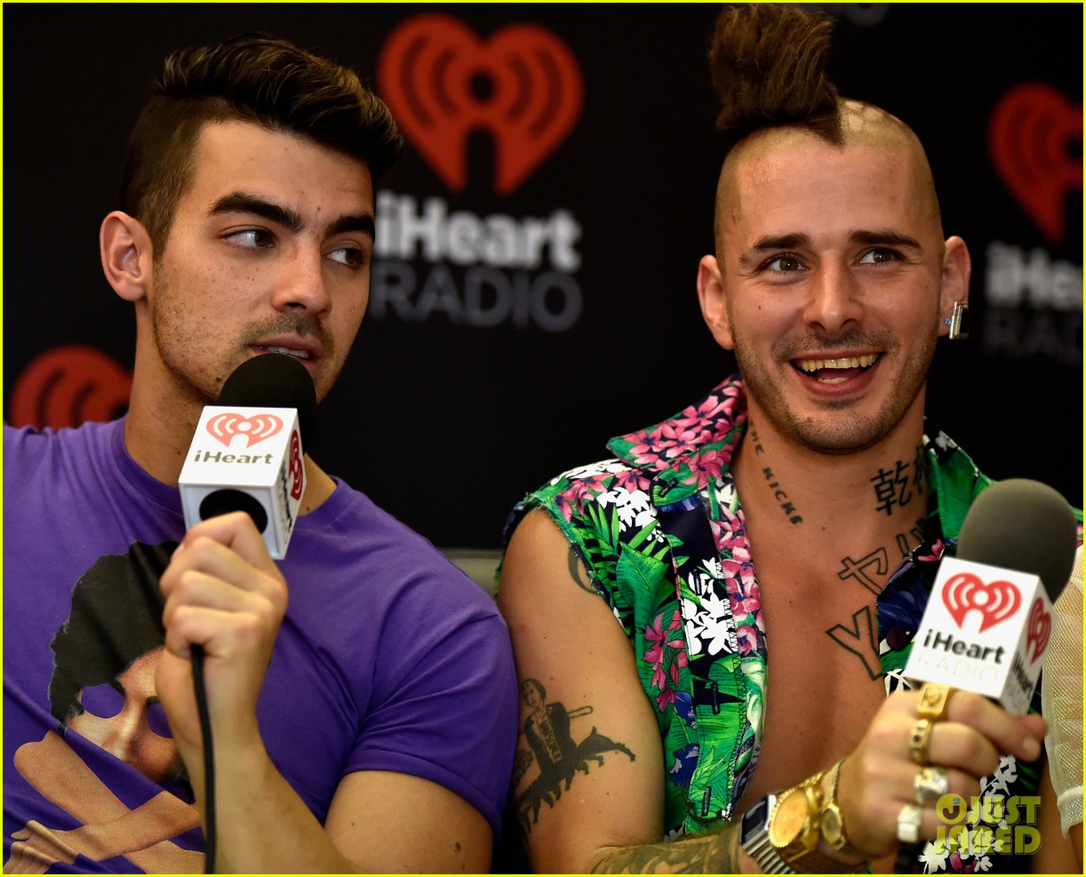 DNCE Wins Best Dressed at iHeartRadio Music Festival's Daytime Village ...