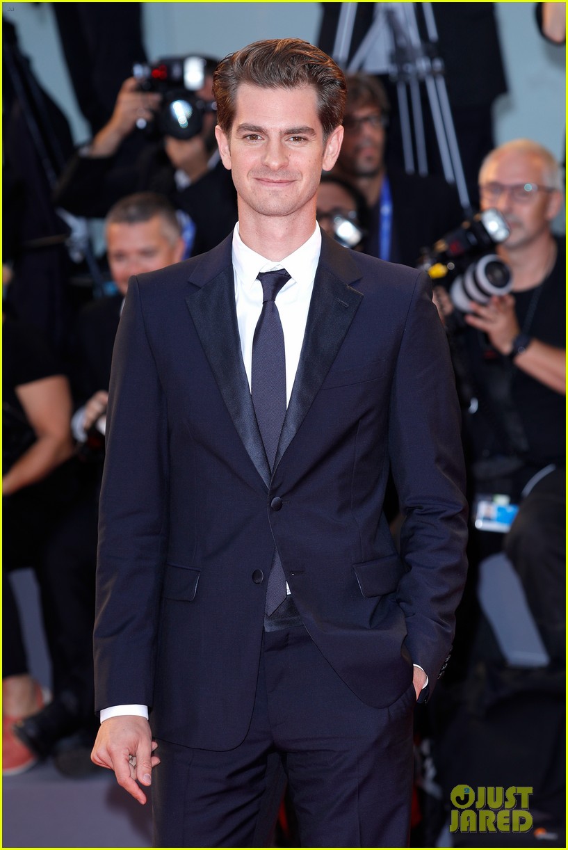 Andrew Garfield & Teresa Palmer Premiere 'Hacksaw Ridge' at Venice Film ...