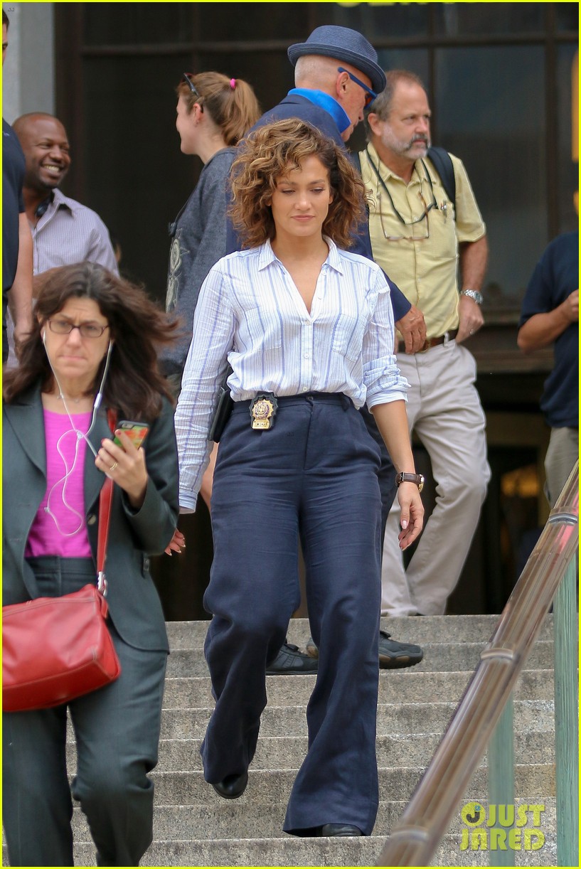 Jennifer Lopez Bares Her Boxing Gloves for 'Shades of Blue'!: Photo ...