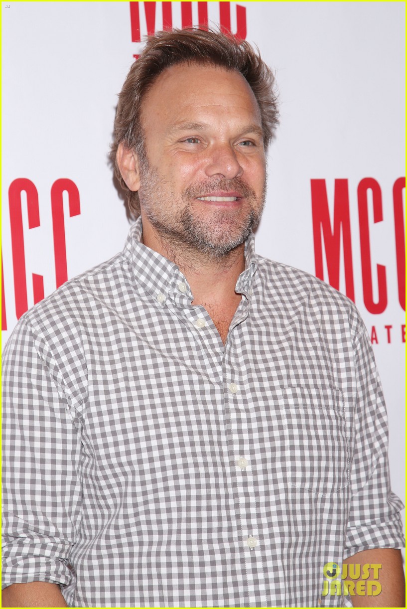 Paul Rudd & Amber Tamblyn Lead 'Reasons To Be Pretty Happy' MCC Benefit ...