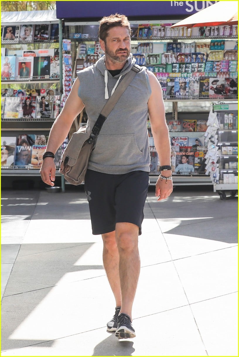 Gerard Butler Gets in SoulCycle Workout: Photo 3789835 | Gerard Butler ...