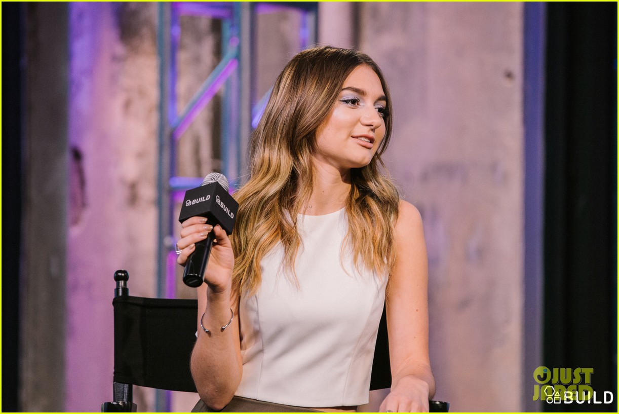 Daya Shares Inspiration Behind 'Sit Still, Look Pretty' on AOL Build ...
