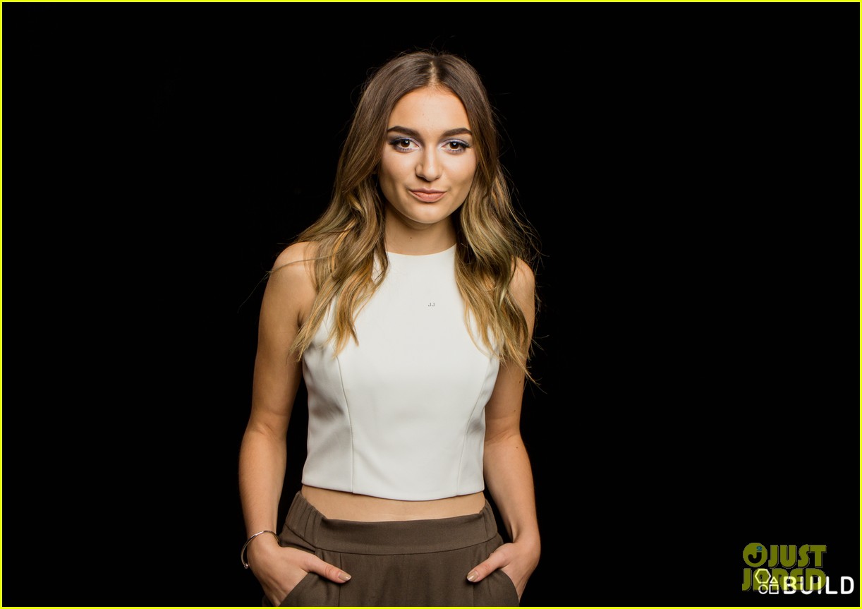 Daya Shares Inspiration Behind 'Sit Still, Look Pretty' on AOL Build ...