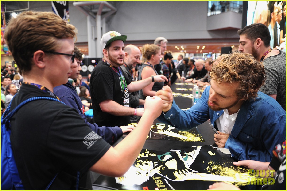 Finn Jones, Krysten Ritter, & More Rep Marvel at NYCC 2016: Photo 3781488 | Charlie Cox, David ...