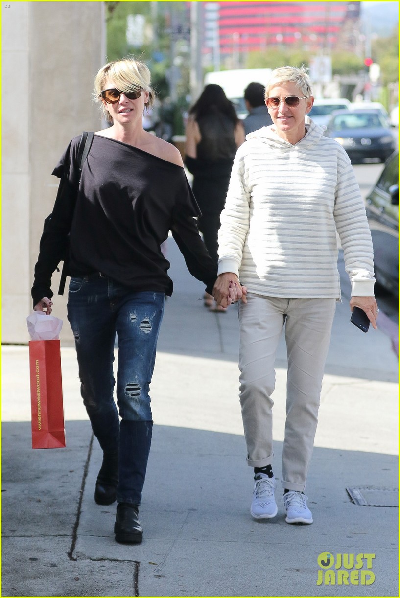Ellen DeGeneres & Portia de Rossi Hold Hands While Shopping: Photo ...