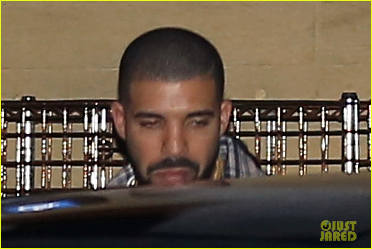 Drake Spends His Birthday at Dinner with His Mom!: Photo 3793824 ...