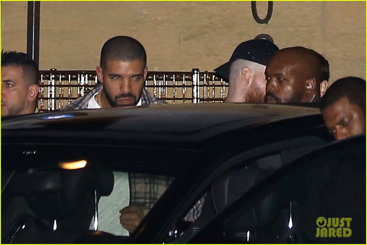 Drake Spends His Birthday at Dinner with His Mom!: Photo 3793826 ...