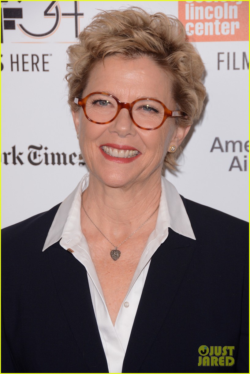 Elle Fanning & Annette Bening Premiere '20th Century Women' at New York ...