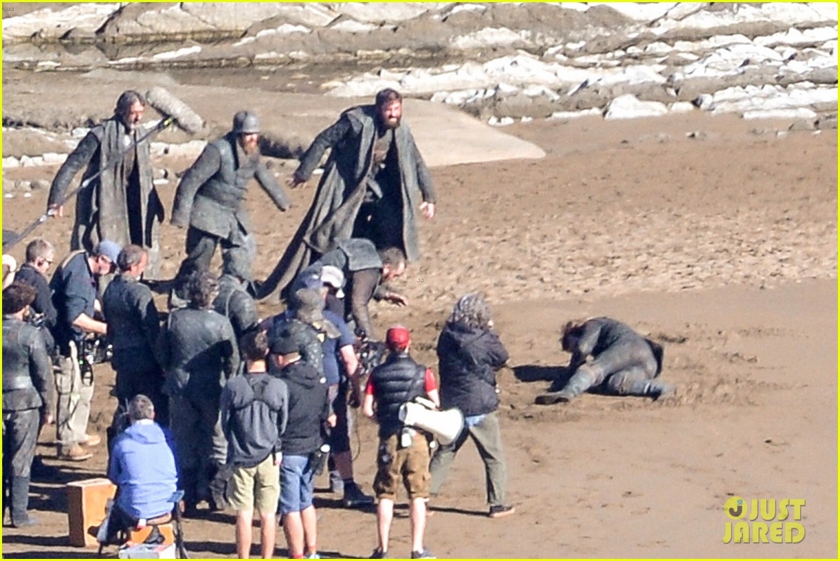 'Game of Thrones' Stars Film Fight Scene on Spain Beach: Photo 3797887 ...