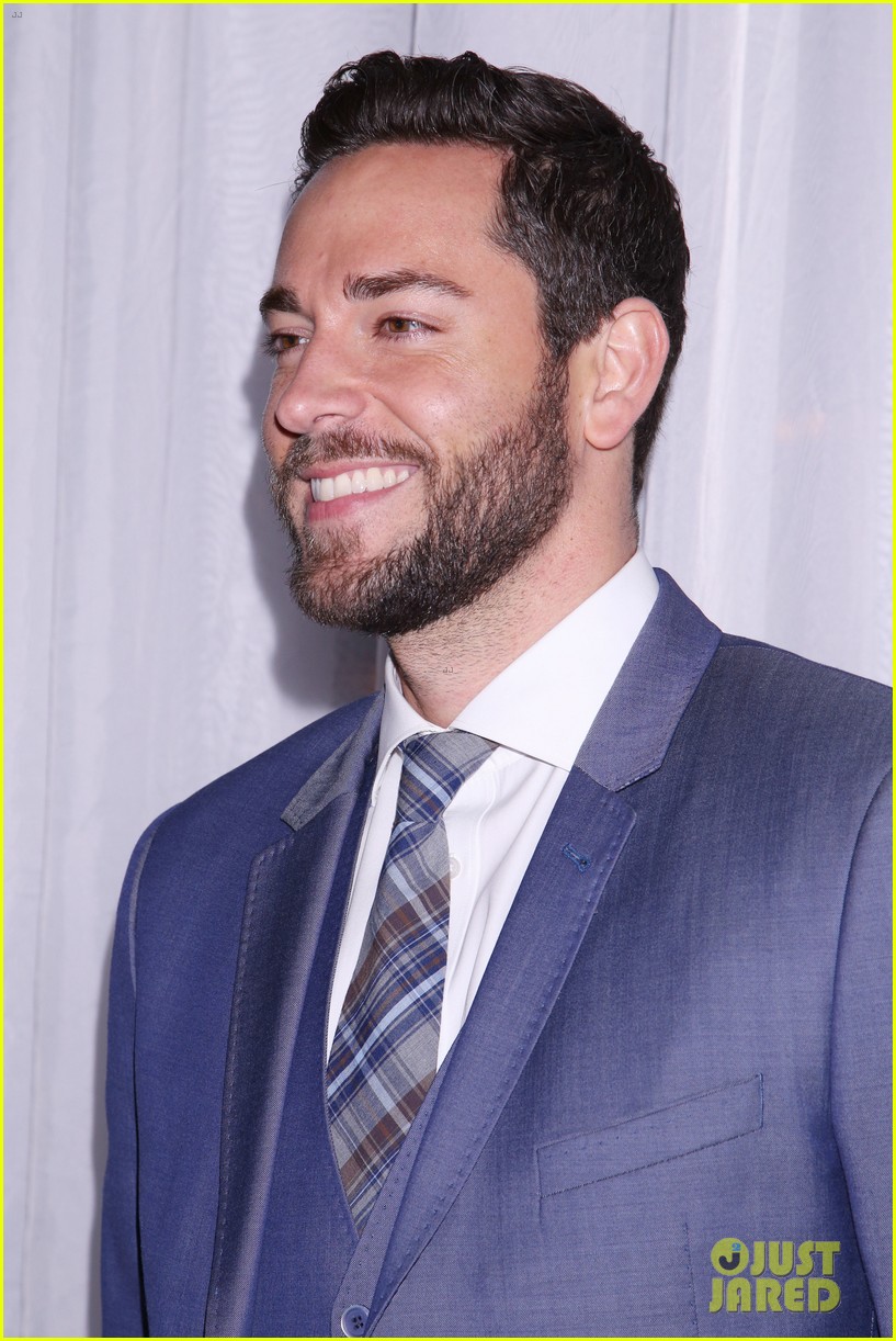 Jake Gyllenhaal & Ruth Wilson Reunite At New York City Center Gala 2016 ...