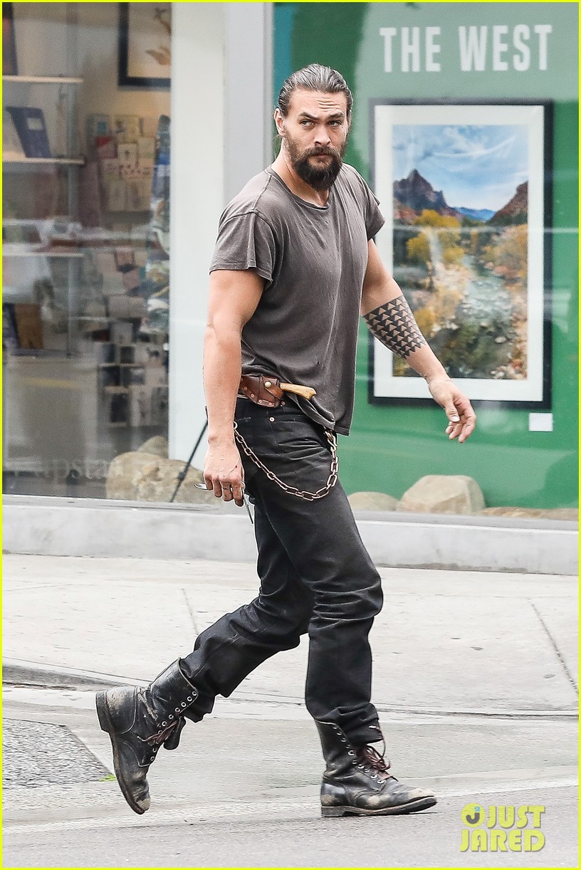 Jason Momoa Continues to Support Dakota Access Pipeline Protests: Photo ...