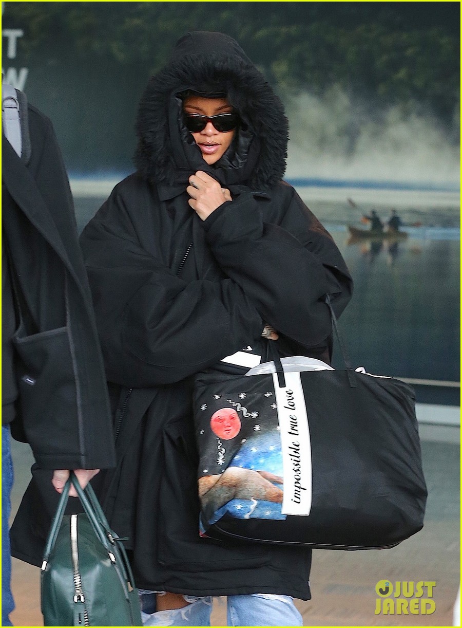 Rihanna Shares Her Halloween Costume Goals!: Photo 3798330 | Rihanna ...