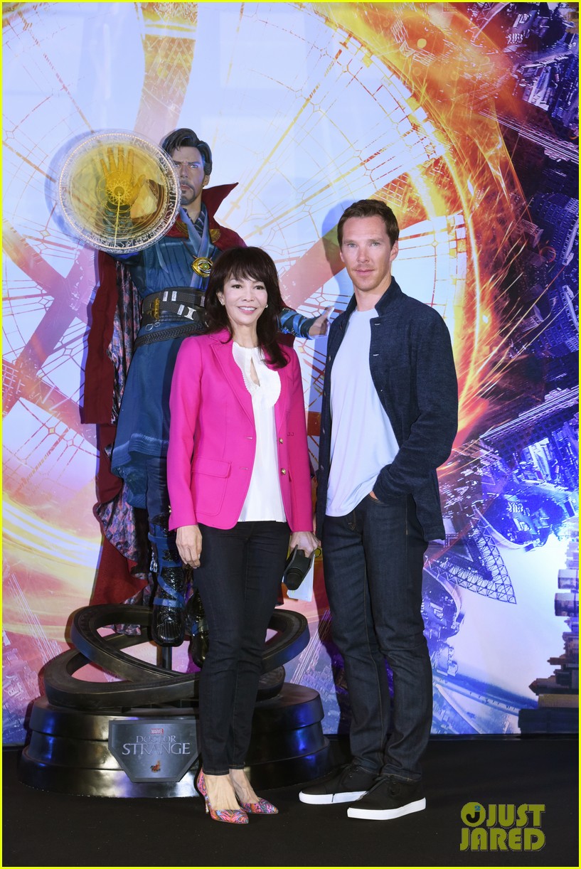 Marvel's 'Doctor Strange' Is Tracking to Have a Strong Debut!: Photo ...