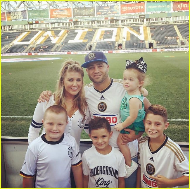 UFC's Eddie Alvarez's Wife & Kids Share So Many Cute Moments with Him ...