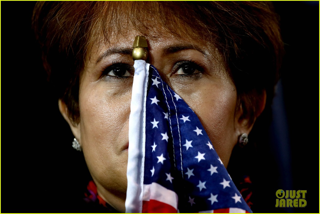 Photos from Hillary Clinton's Election Night Event Are Devastating to ...