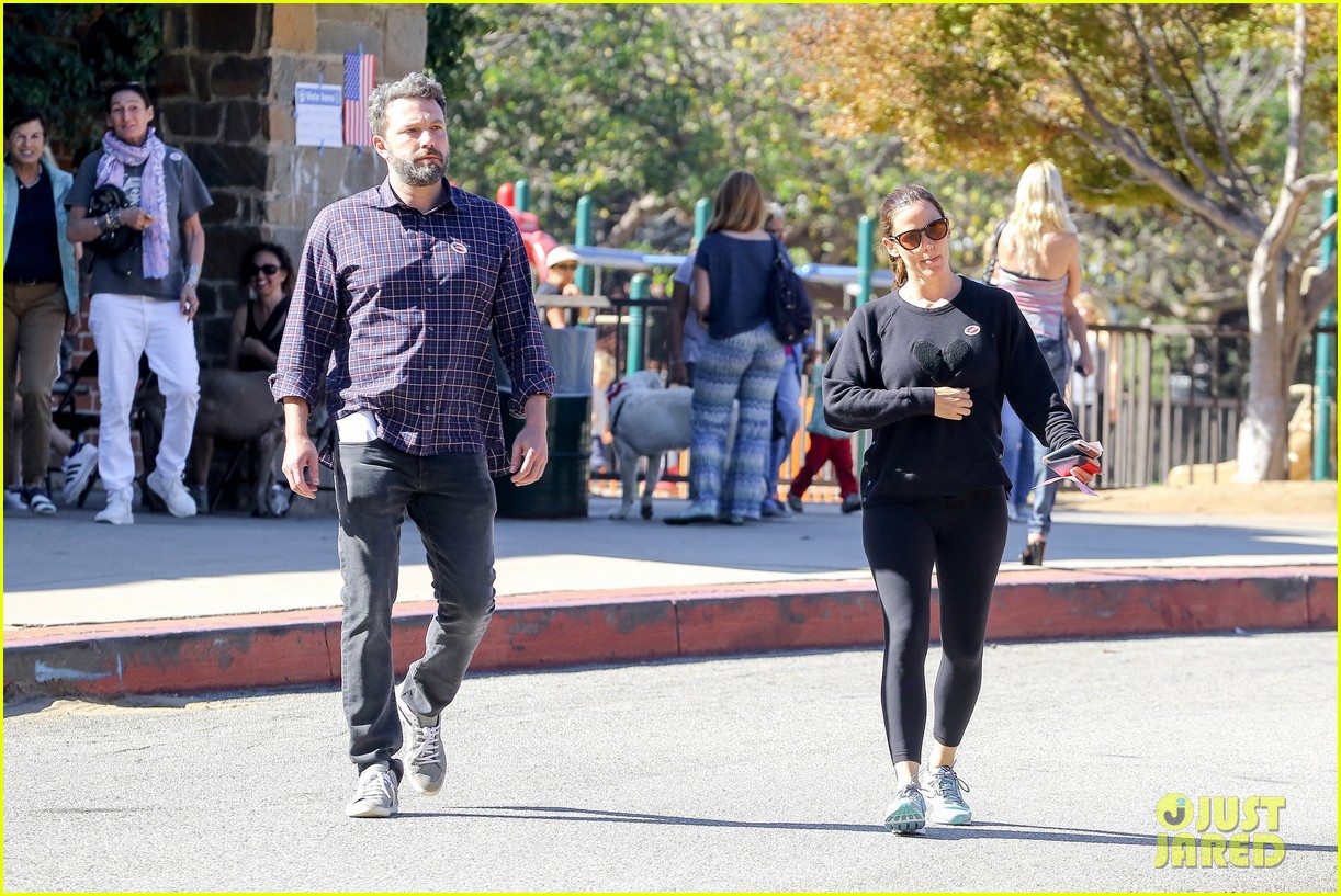 Jennifer Garner & Ben Affleck Vote Together on Election Day!: Photo ...
