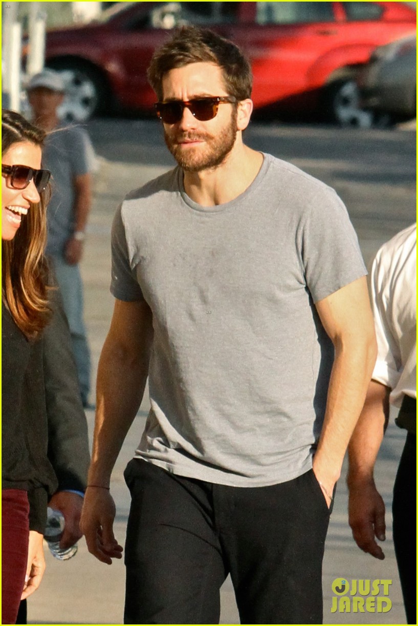 Jake Gyllenhaal Looks Buff Arriving at a Studio in Hollywood!: Photo ...