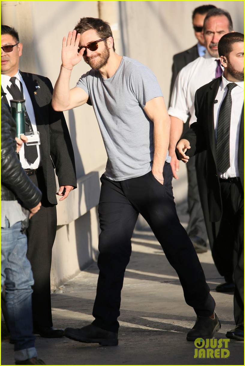 Jake Gyllenhaal Looks Buff Arriving at a Studio in Hollywood!: Photo ...