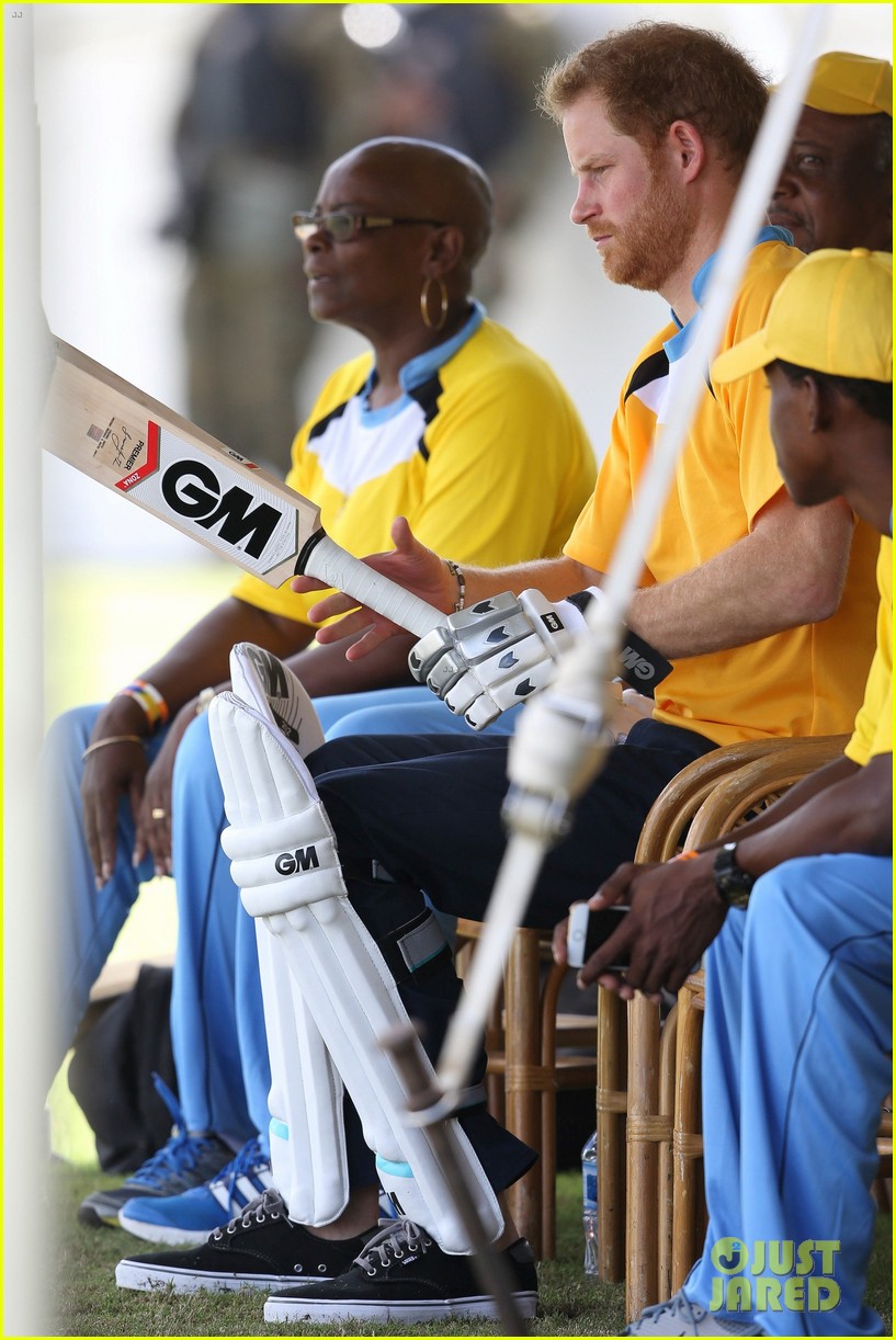 Prince Harry Wins Big on the Cricket Field!: Photo 3815527 | Prince ...