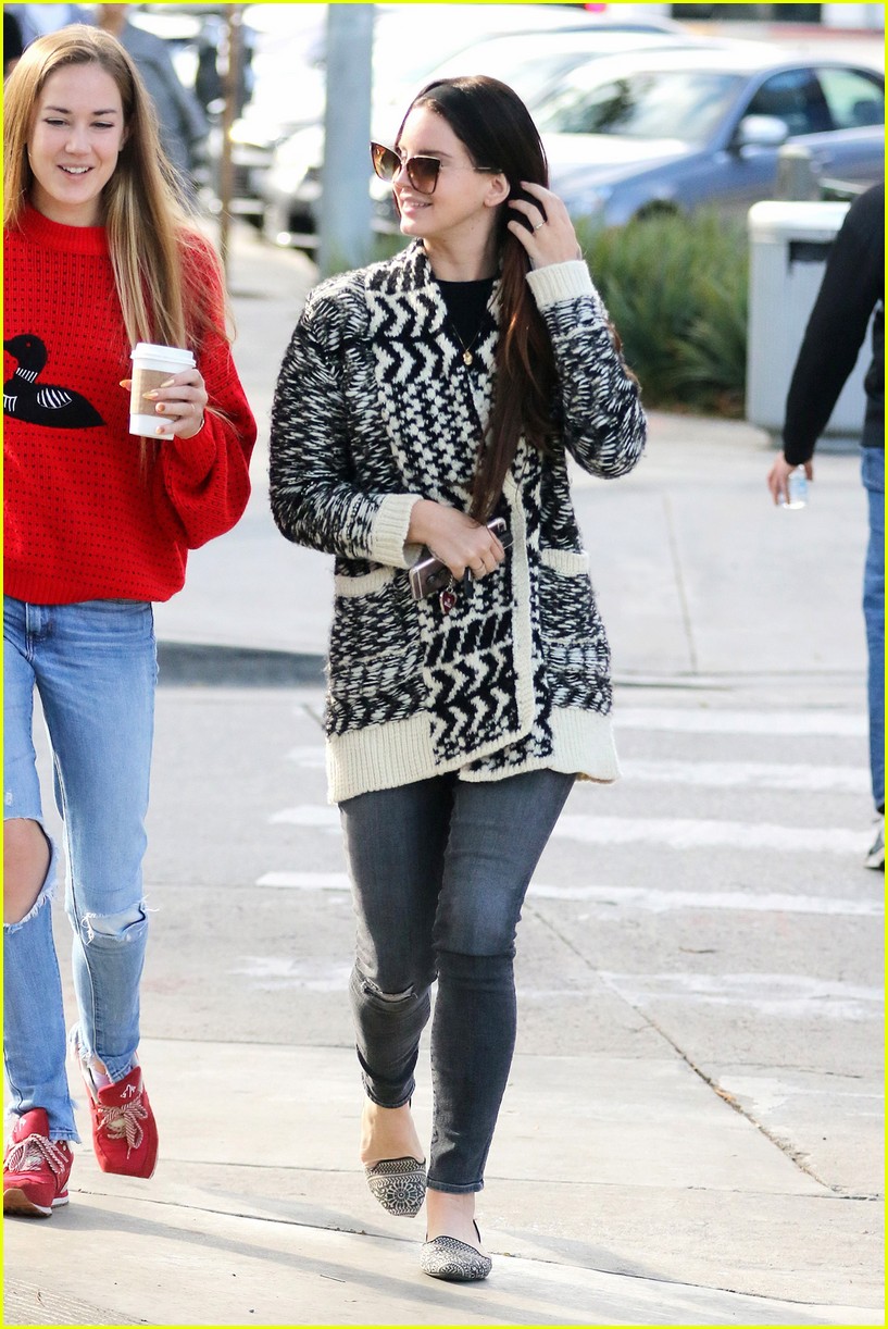 VIDEO: Lana Del Rey Dances to The Weeknd's 'Stargirl Interlude': Photo ...