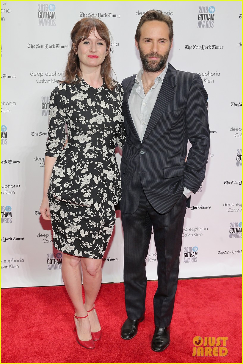 Margot Robbie, Katie Holmes, & Malin Akerman Glam Up for Gotham Awards ...