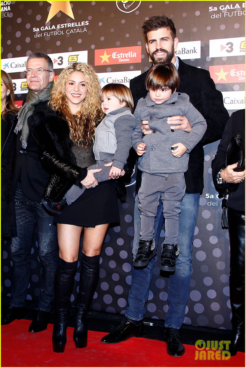 Shakira & Gerard Pique Step Out With Sons After Sasha's Health Scare ...