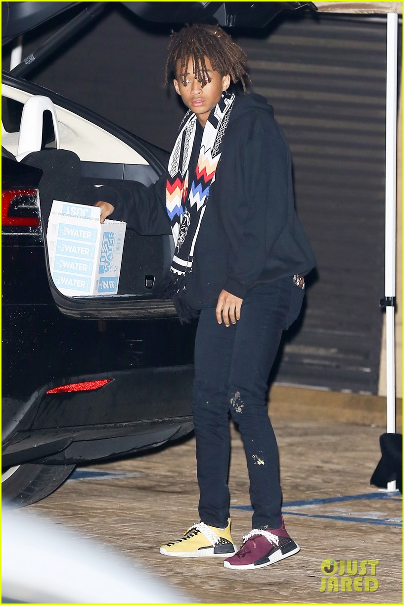 Jaden Smith Loves Crying in The Rain: Photo 3816241 | Jaden Smith ...