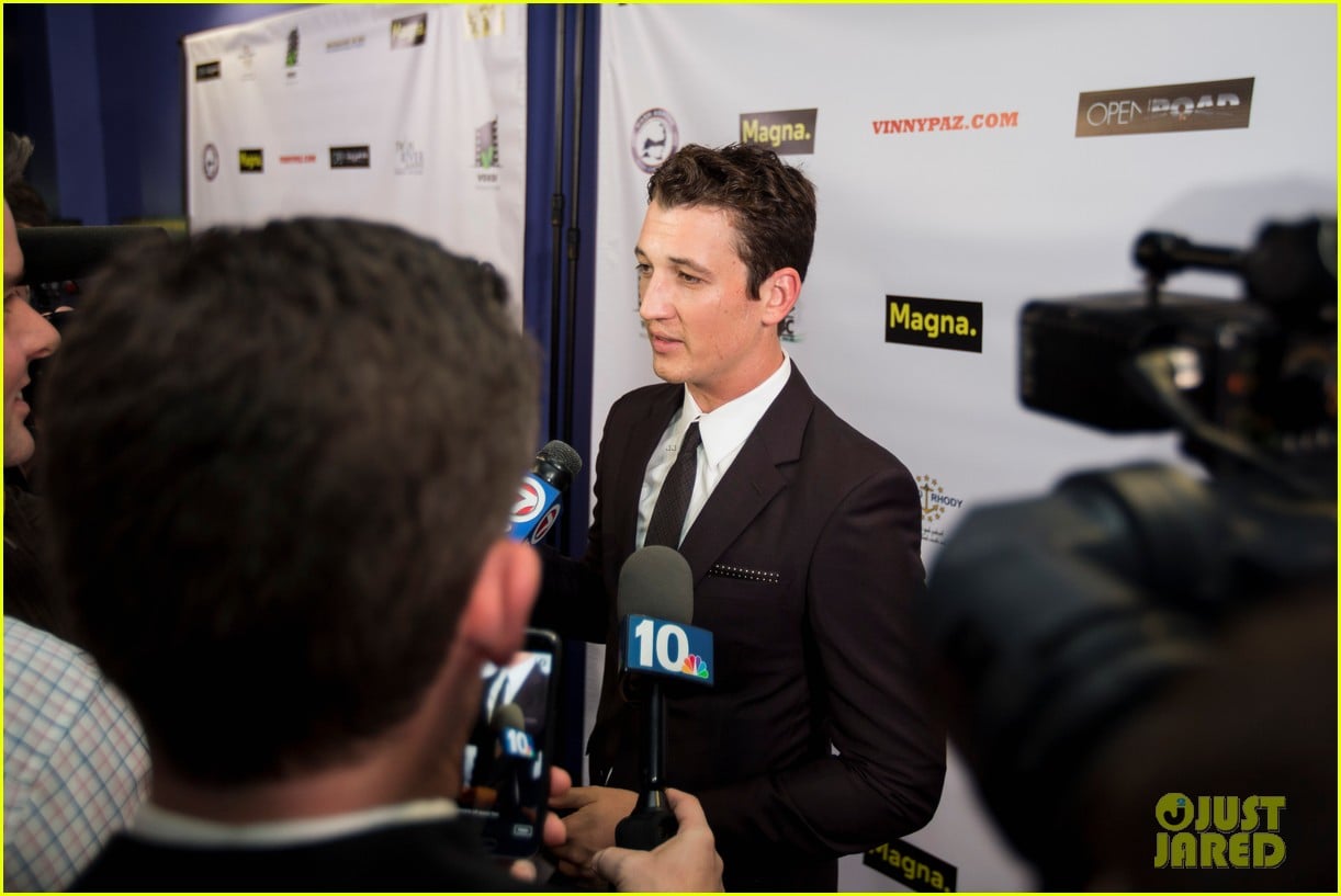 VIDEO: Miles Teller Met One of His Idols at Robert De Niro's Election ...