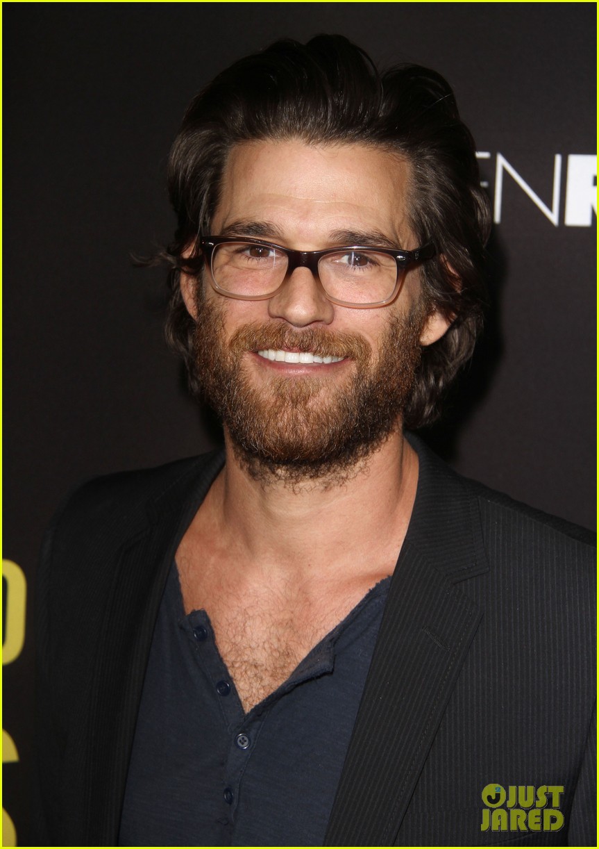 Miles Teller Gets Star-Studded Support At 'Bleed For This' Premiere ...