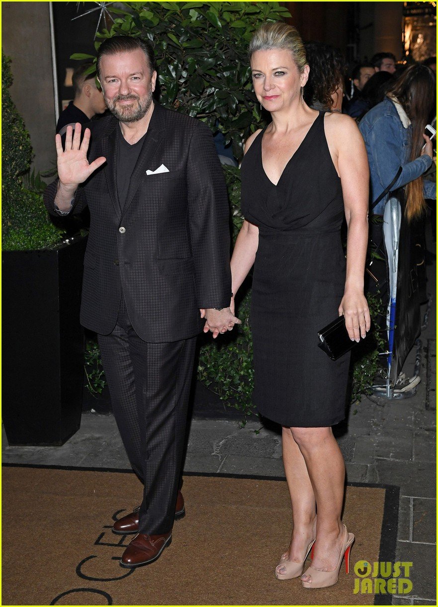 Kate Beckinsale Celebrates London Evening Standard Win with Pal Liv ...