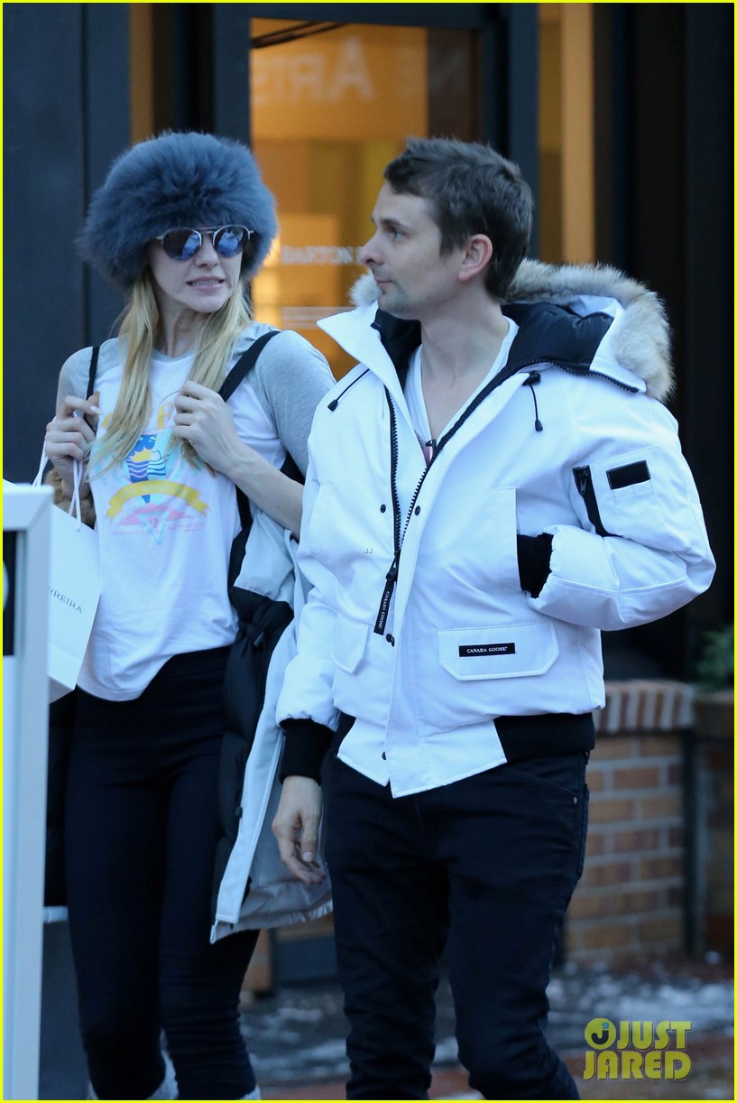 Matt Bellamy & Girlfriend Elle Evans Arrive in Aspen to Celebrate the ...
