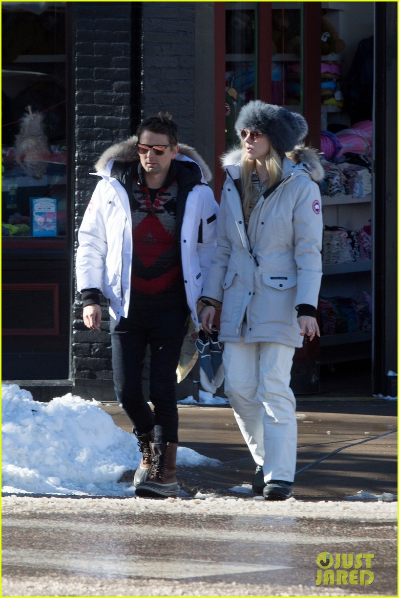 Matt Bellamy & Girlfriend Elle Evans Arrive in Aspen to Celebrate the ...