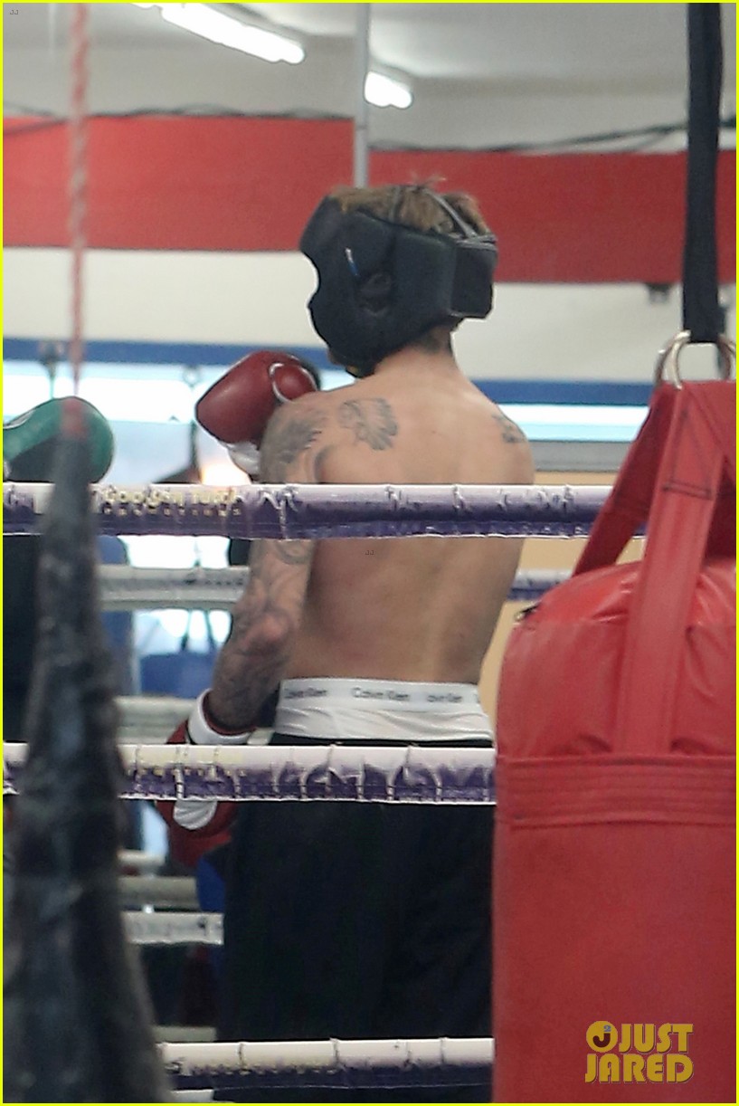 Justin Bieber Is Drenched with Sweat After Boxing Session!: Photo ...