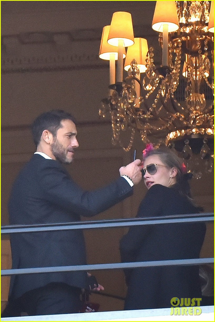 Cara Delevingne Returns to 'Chanel' Runway With Lily-Rose Depp & Sofia ...