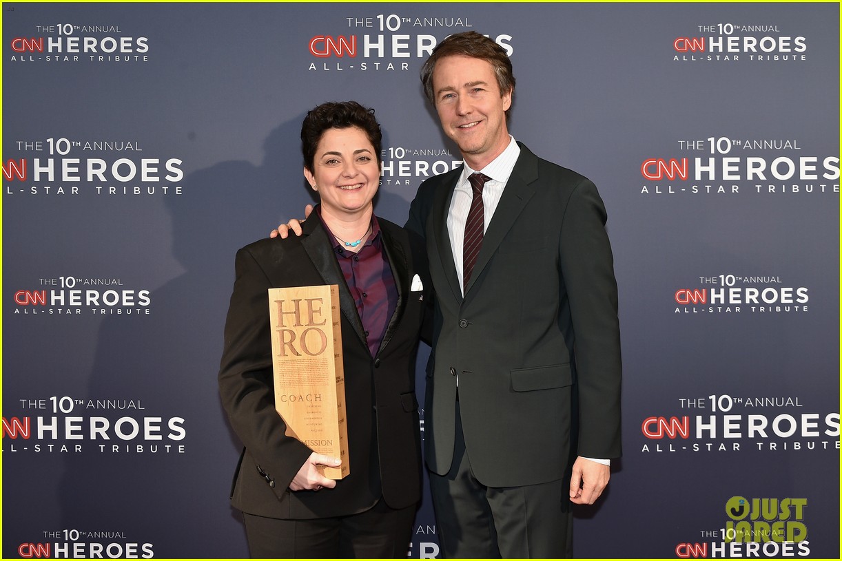 Taraji P. Henson & Octavia Spencer Team Up At CNN Heroes Gala 2016 ...