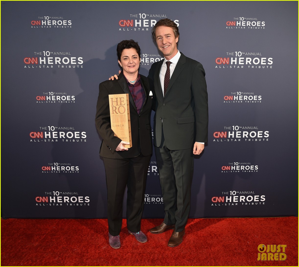 Taraji P. Henson & Octavia Spencer Team Up At CNN Heroes Gala 2016 ...